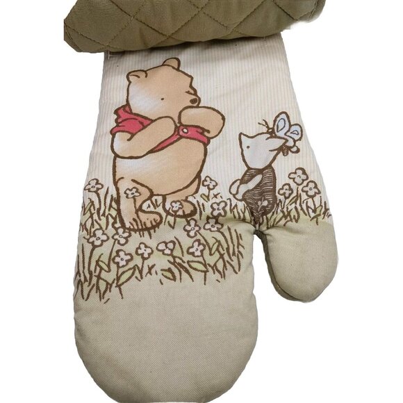 Disney | Kitchen | Disney Winnie The Pooh Vintage Kitchen Set Oven Mitt Pot Holder | Poshmark